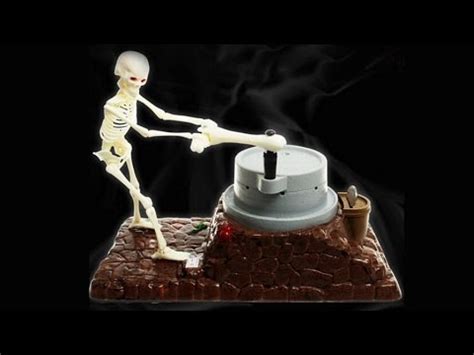 Скелет - копилка для монет - YouTube