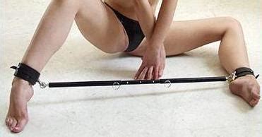 Adjustable Spreader Bar On Risque Fetish Toys