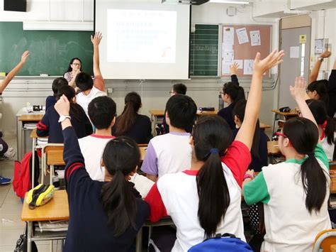 Lawmaker Suggests Teachers Who Have Never Been On A Date Shouldnt Teach Sex Ed World Of Buzz