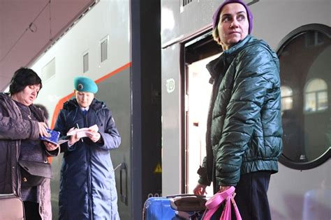 Россиянам разъяснили новые правила проезда в поездах