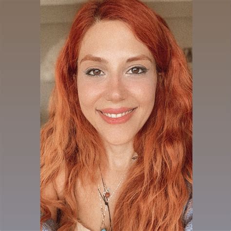 Akasha Deniz Tarhan Kurucu Akasha İle Evrensel Yolculuk Linkedin