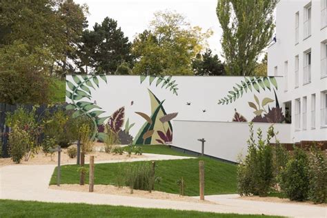 Fresque murale extérieure Sur sol ou façade Monsieur Peinture