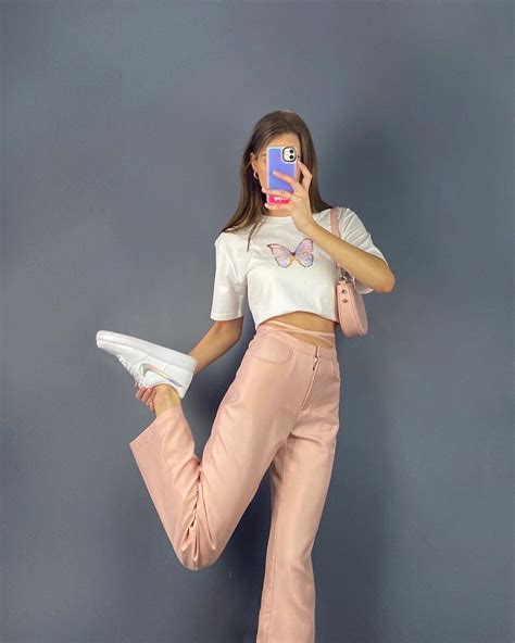 Amy Kaleski On Instagram Peachy Pink 💕🧡” Fashion Fashion Inspo