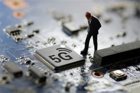 中国联通2023年q1营收97222亿元同比增92，产业互联网业务收入22389亿元 蓝鲸财经