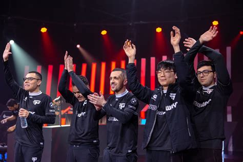 CBLOL Torcida da paiN marca presença mas LOUD atropela fácil