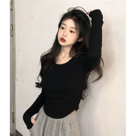 여성용 상의 티셔츠 화이트 소매 초가을 긴 디자인 센스 틈새 슬림 핏 슬리밍 Hyz 이너 쇼트 멋진 세련된 하단