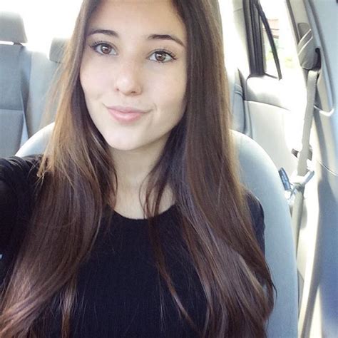 Angie Varona Instagram