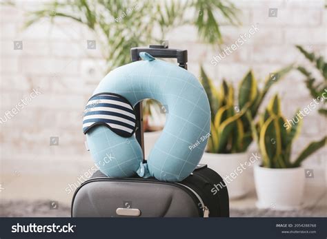 22689 목 베게 이미지 스톡 사진 및 벡터 Shutterstock