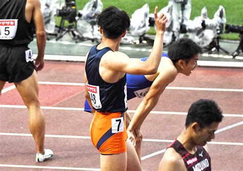 ちさこ☺︎ On Twitter 男子400mh 予選3組 1着 黒川和樹 法政大 4973 スタート前からゴール後まで なんか