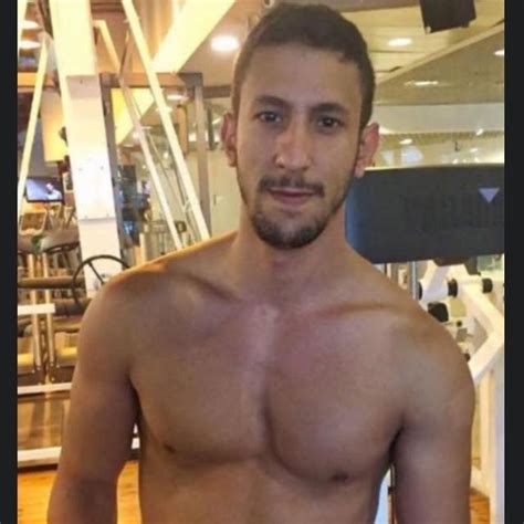 Tomer Erez Tomer Erez • Threads Say More