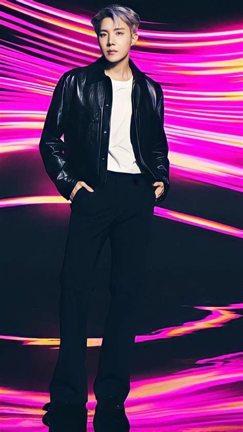 Pin By Taehyung V 🍓🍞 On Jhope Jhope Full Body Photo Hoseok Jung Hoseok