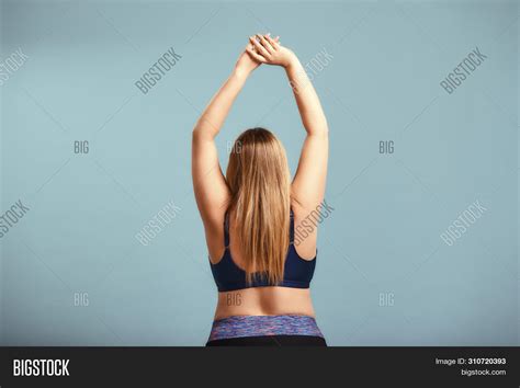 Imagen Y Foto Back View Plus Size Prueba Gratis Bigstock