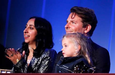 Fiica lui Bradley Cooper la prima apariție publică alături de tatăl său Lea de Seine este o