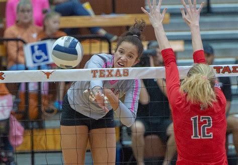 Photo Gallery Texas Volleyball V Texas Tech Win 3 0 Horns Illustrated