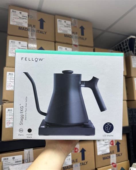 Fellow Stagg Ekg 電子溫控手沖壺 900 Ml 家庭電器 廚房電器 咖啡機及咖啡壺 Carousell