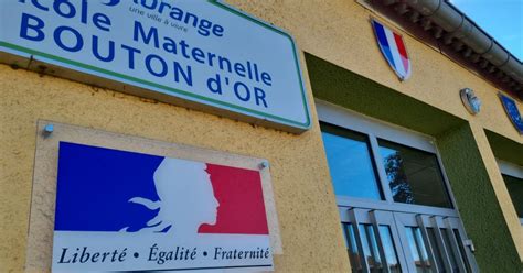 Florange École maternelle Bouton dor la fermeture dune classe annulée