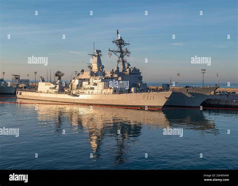 La frégate de la classe Karel BNS Leopold I de la marine belge et le
