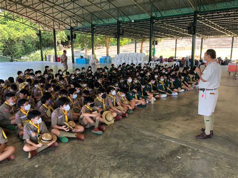 คณะลูกเสือเนตรนารี 211 ชีวิต ร ร สองภาษาลาดพร้าว ร่วมทำกิจกรรมส่งเสริม