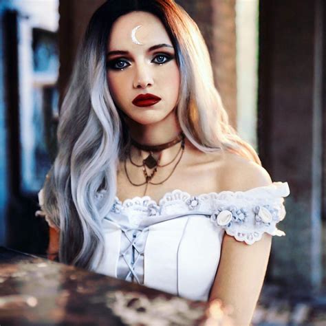 Sina Moonlake Letras Com 1 Canción