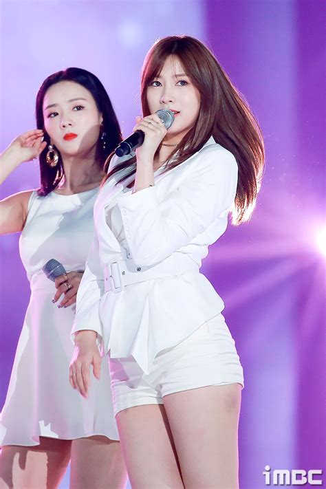포토 에이핑크 오하영 샤라랑~ 날리는 머리칼 2018 코리아 뮤직 페스티벌