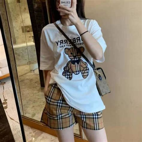เซต2ชิ้น เสื้อยืดแขนสั้น กางเกงขาสั้น ชุดลำลองพิมพ์ลาย ดีไซน์สวย เซ็ต