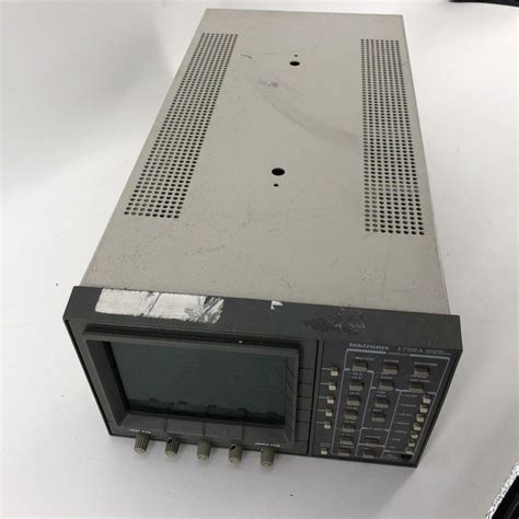 Tektronix Waveform Vector Monitor 1750a Powers On For Sale Online Ebay