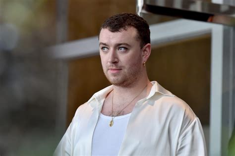 Sam Smith Expulsado De La App Hinge Cromosomax