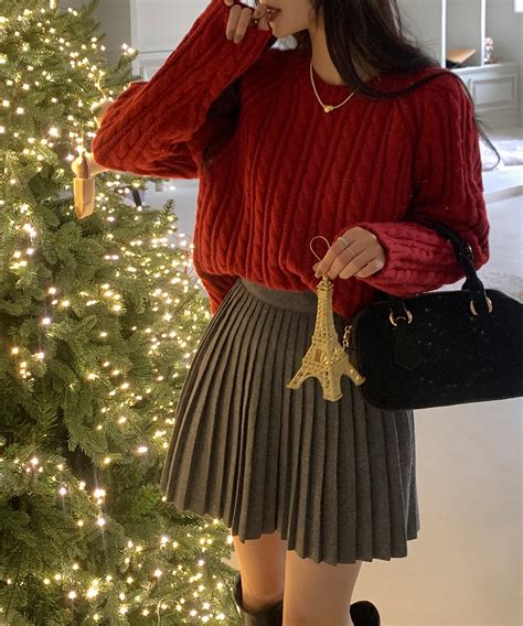 러브썸원 레이블 라운드넥 케이블 꽈배기 루즈핏 긴팔 니트