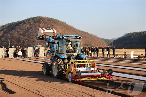 의성 마늘 파종부터 수확까지 자율주행 기계화로 일손 줄인다