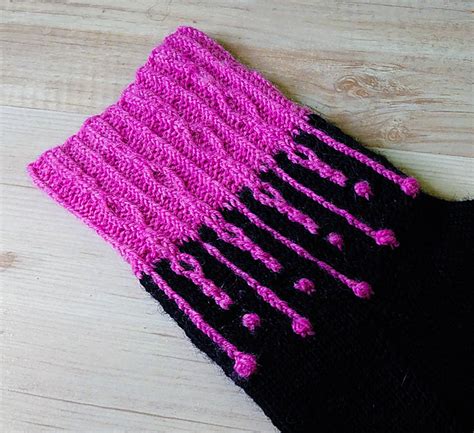 Ravelry Bleeding Colors Pattern By Artesanitarium Designs