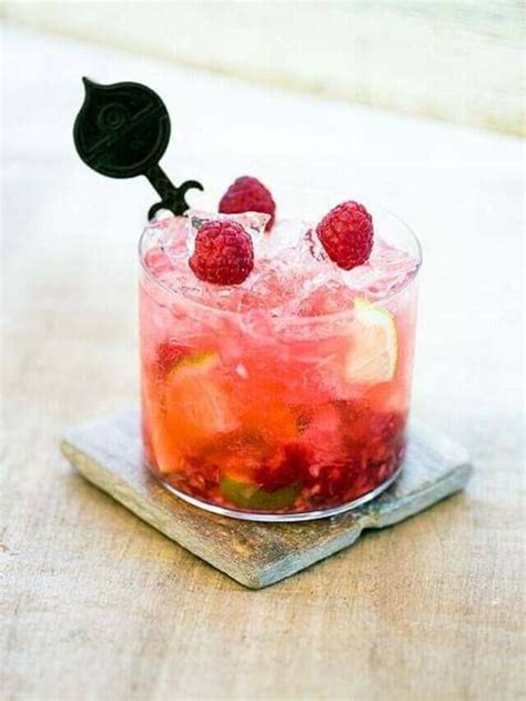 Make Raspberry Ricky Cocktail For Your Next House Party