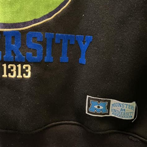 Vintage Disney Sweater Had It For Chris About 4 Depop