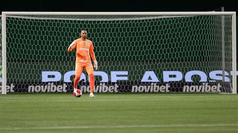 Raphael Veiga valoriza grupo do Palmeiras após virada e celebra marca na artilharia do Allianz
