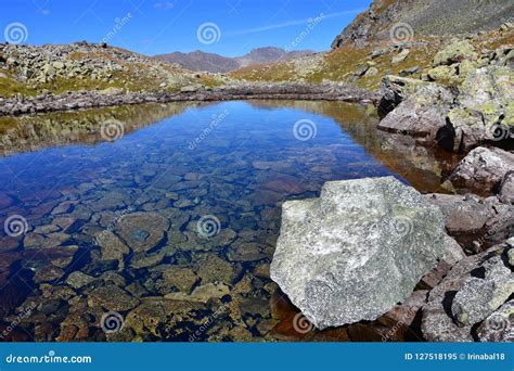 R Ssia Arkhyz Lago Pequeno Na Passagem De Mylgval Da Rota Passagem