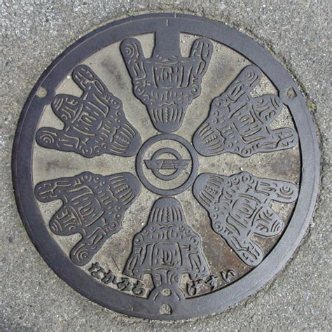 甲府市のマンホール