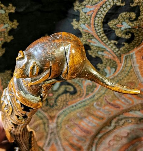 Proantic Canne Art Populaire Monoxyle En Buis Sculpté Personnages Et