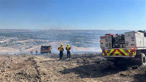 Evacuation Order Lifted As Yakima County Firefighters Battle Brush Fire