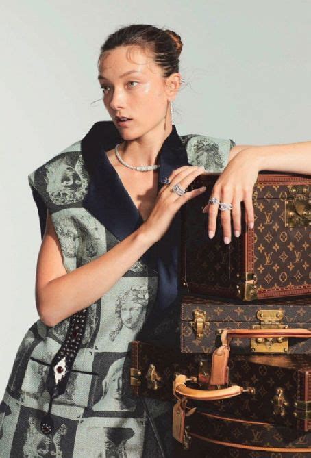Yumi Lambert Lofficiel Magazine Pictorial Brazil November 2021