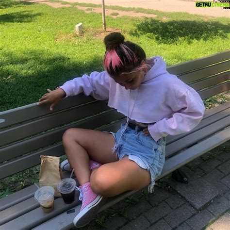 Amanda Arcuri Instagram Gethu Cinema