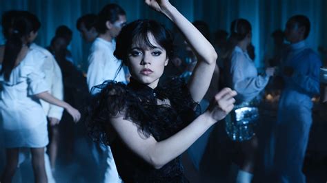 Mercredi Netflix Dévoile La Date De Sortie De La Saison 2 De La Série