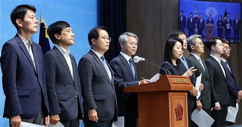 민주 대북송금 검찰조작 특검법 발의…정치검찰은 수사대상
