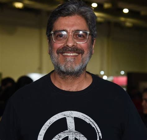 Junno Andrade Assume Paternidade De Filho 39 Anos De Idade Estrelando