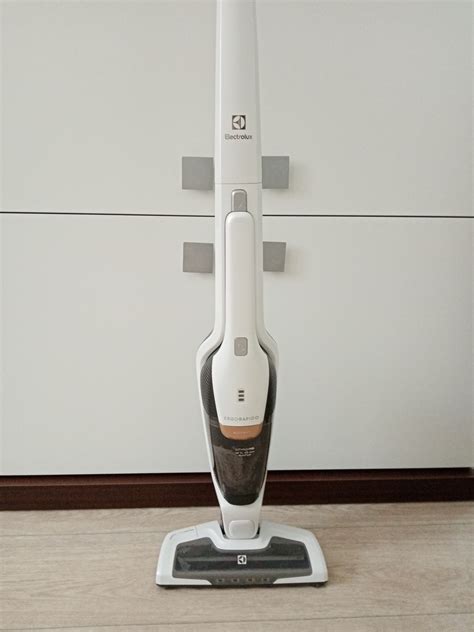 Беспроводной пылесос Electrolux EER7ALLRGY | отзывы