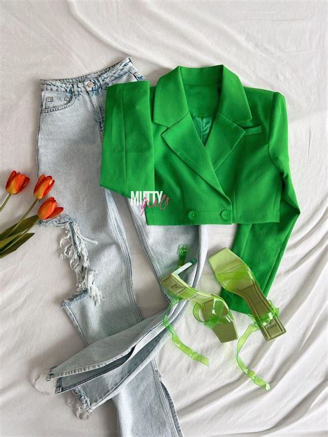 Noami Çift Düğme Crop Blazer Ceket Yeşil Modelleri En Uygun Fiyatlarla