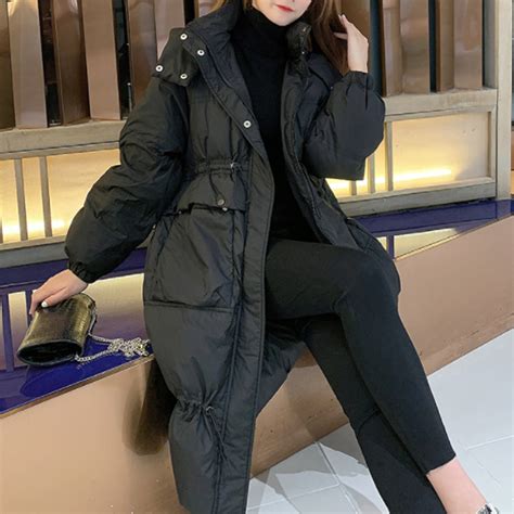 메가플레이스 오버핏1컬러 덕다운 후드 롱패딩 오리털 패딩점퍼 여성 겨울롱패딩 구스다운 롱패딩코트 스트링 야상 루즈핏 퀼팅롱패딩 누빔롱패딩 빅포켓 아방핏 패딩 데일리룩