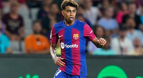 Duel Fc Barcelone Psg Le Barça Recadre Le Psg Pour Une Pépite De 150