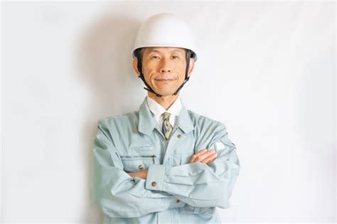 電験一種は平均年収は高め？二種や三種との違い、一種を活かせる職場とは！転職・成功事例も紹介！ ビズケン｜建設業にフォーカスした情報を配信