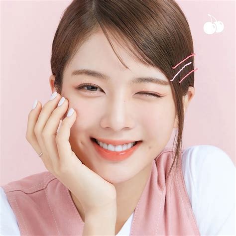 화장품 광고 모델 된 노정의