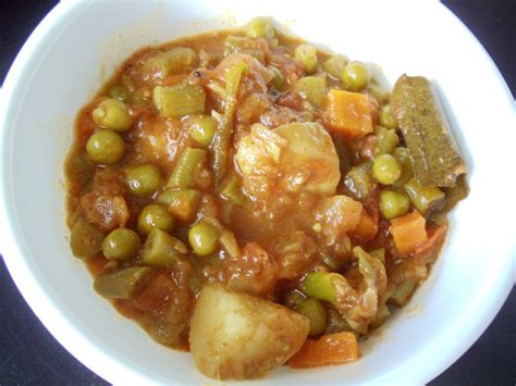 Simple And Delicious Mixed Vegetable Curry