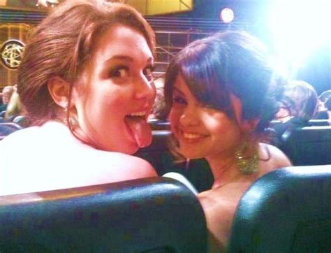 Selena Gomez Jennifer Stone Alex And Harper Foto Fanpop